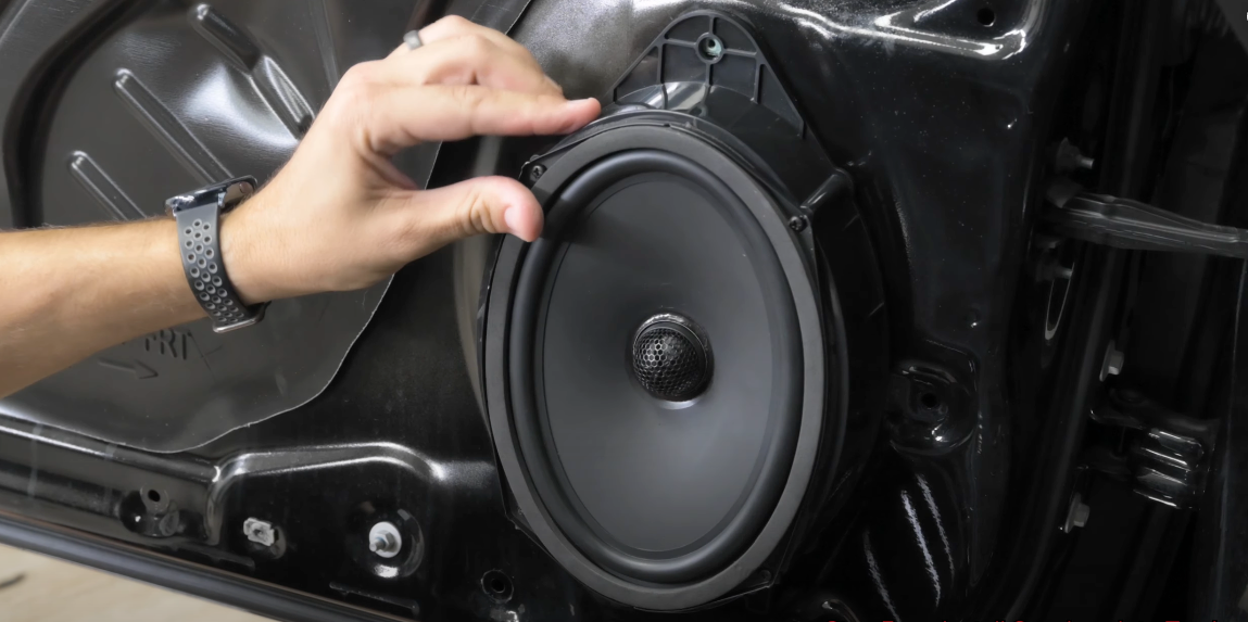 How to Install Front Door Car Speakers (Chevy Silverado 2014+) How to Install Front Door Car Speakers (Chevy Silverado 2014+)